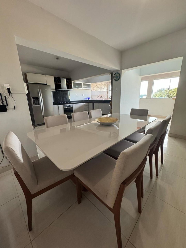 Apartamento 3 Quartos Com Garagem Para 2 Carros, Até 8 Hóspedes E 1 Criança, Espaçoso E Familiar - Barbacena