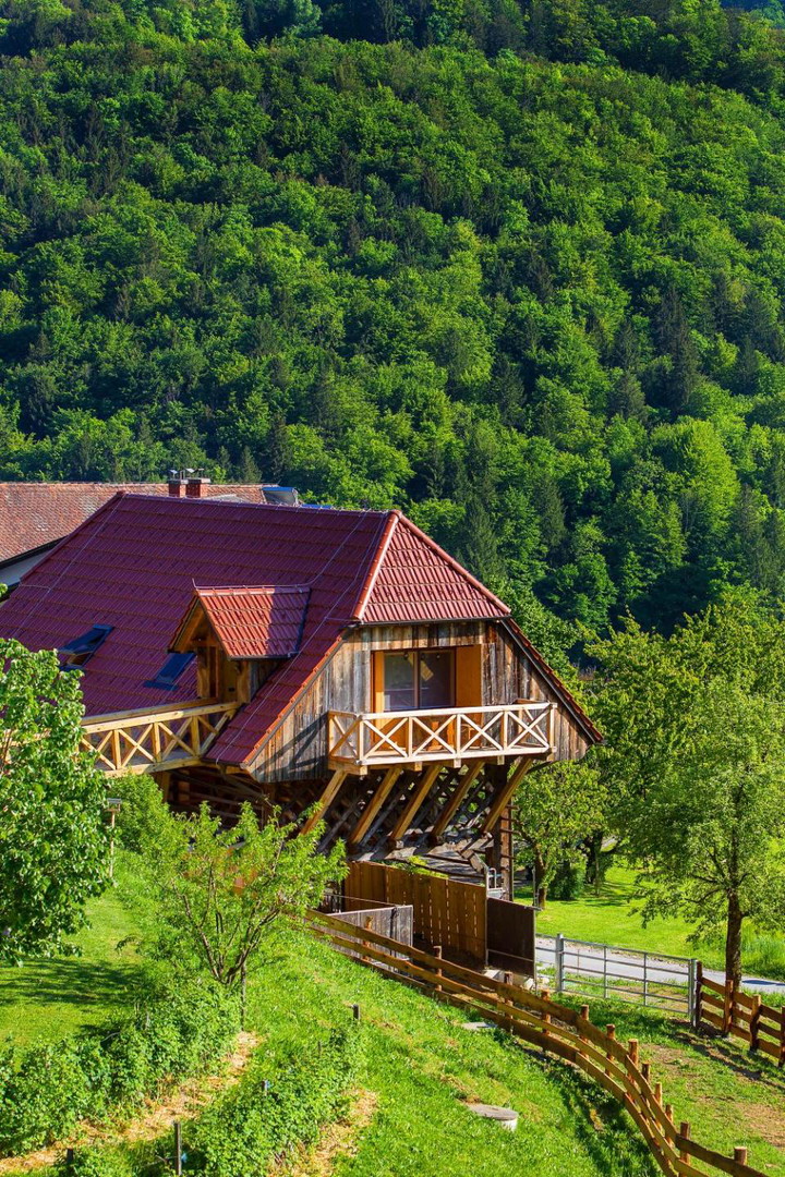 Farm Stay Pirc - Hayloft Apartment - Slowenien
