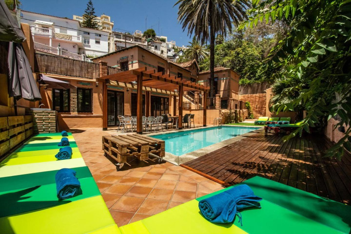 Villa Regionalista Principios Siglo Xx 1919 -Pedregalejo-baños Del Carmen-a Unos Metros Del Mar!!! Piscina Climatizada Bajo Peticion - Málaga