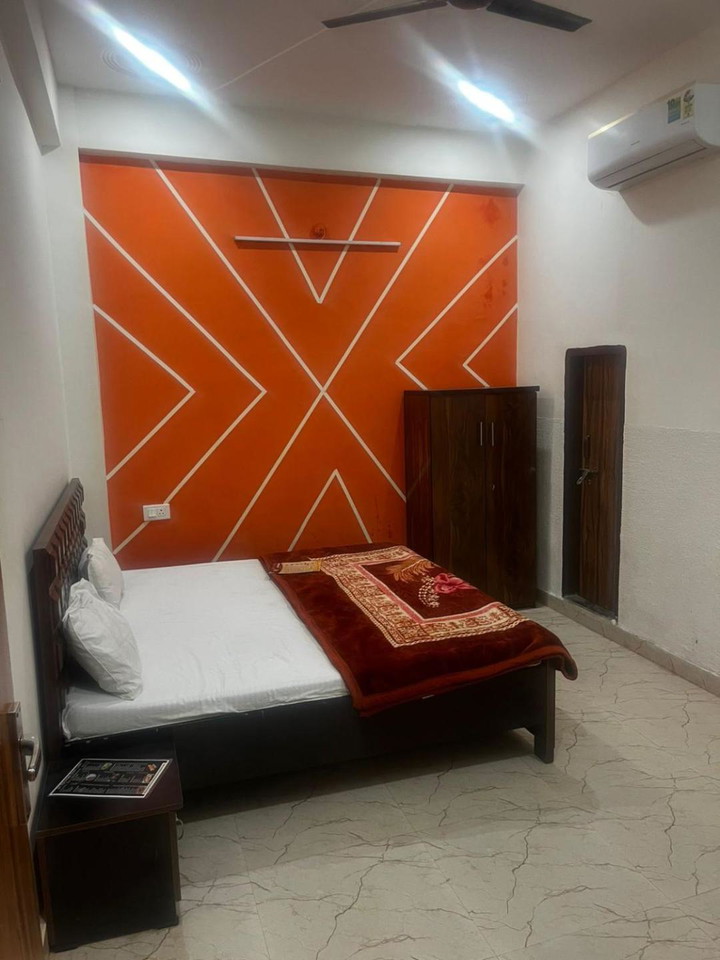 Maa Kalaa Dham - Vrindavan
