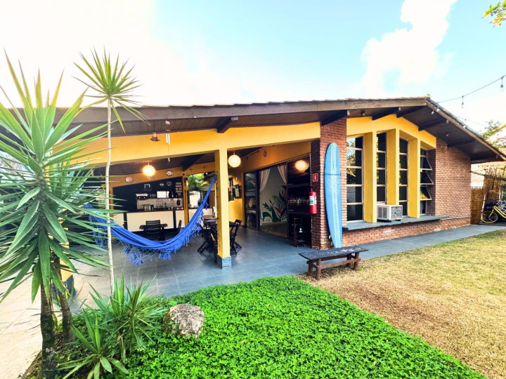 Tombo Beach Home Stay - Santos State