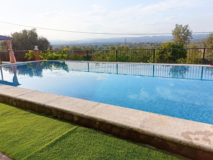 Mountain Forest Retreat Naturally Cool, Stunning Views, Privacy With 80sqm Large Pool - Llíria