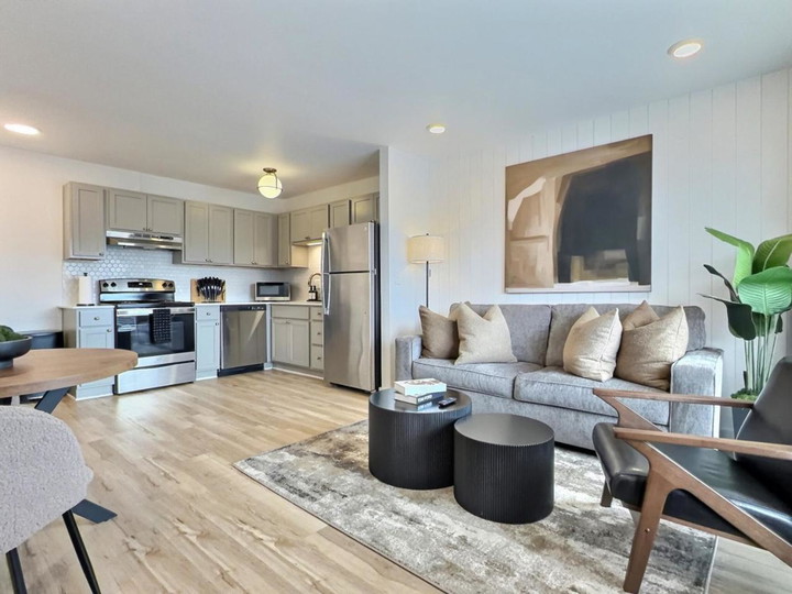 Calm Getaway, Free Parking, Near Downtown Hotspots - Birmingham, AL