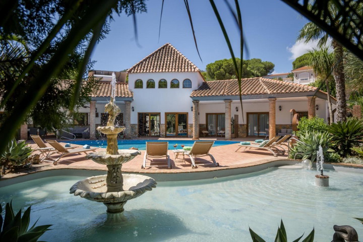Boutique Bed & Breakfast Villa Alegria Malaga - Benalmádena