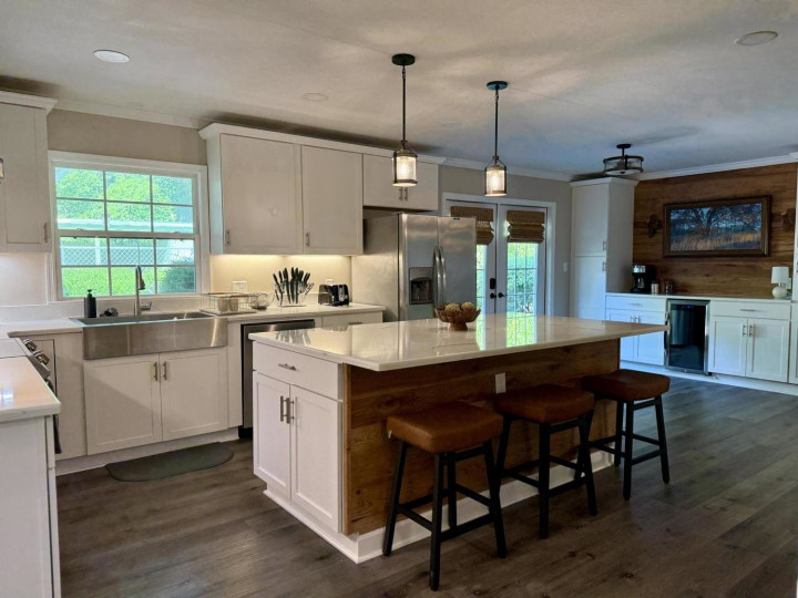 Southern Charm Pool Home Large Fenced-in Yard - Thomasville, GA