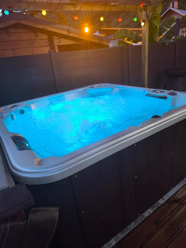 La Sapinette Avec Jaccuzzi - Albertville