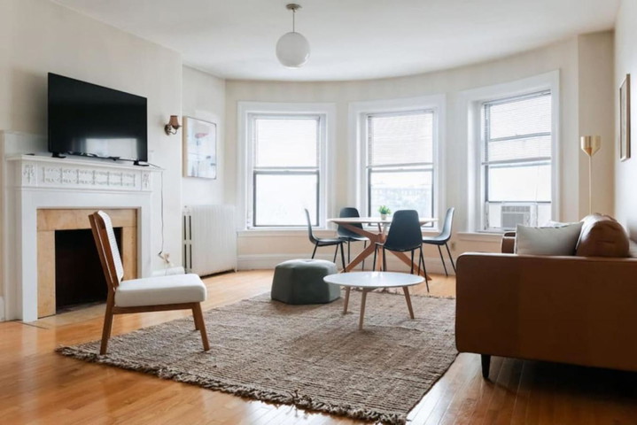 Stunning 1br Steps To Fenway - Boston, MA