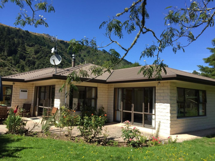 Baton Country Escape - South Island