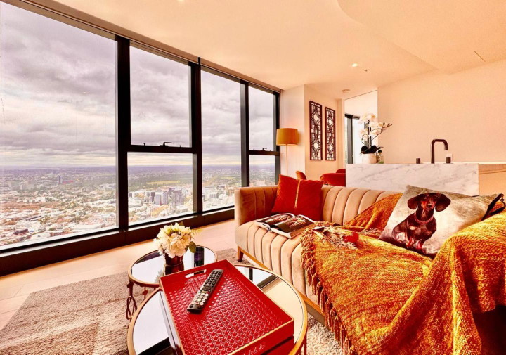 High Rise Top View 2bed2bath - Kensington