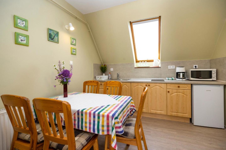 Cecey Apartman - Ungarn