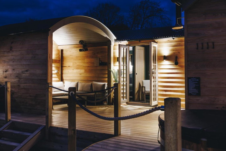 Nestledstays - The Hide - Arundel