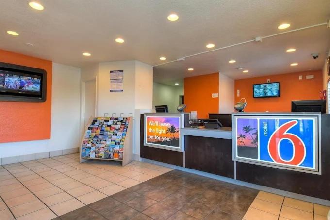 M6 Anaheim West - Seal Beach, CA