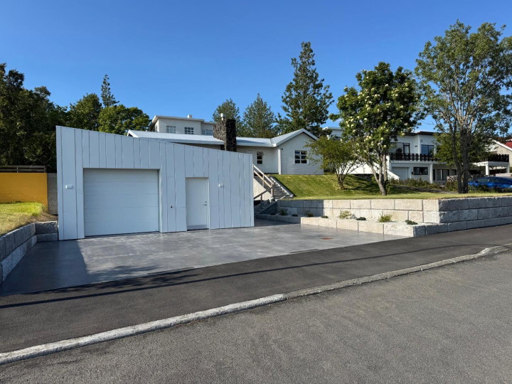 Modern Studio Apartment In Central Kópavogur - Reykjavík