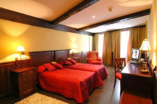Hostal Santo Grial - Santiago de Compostela