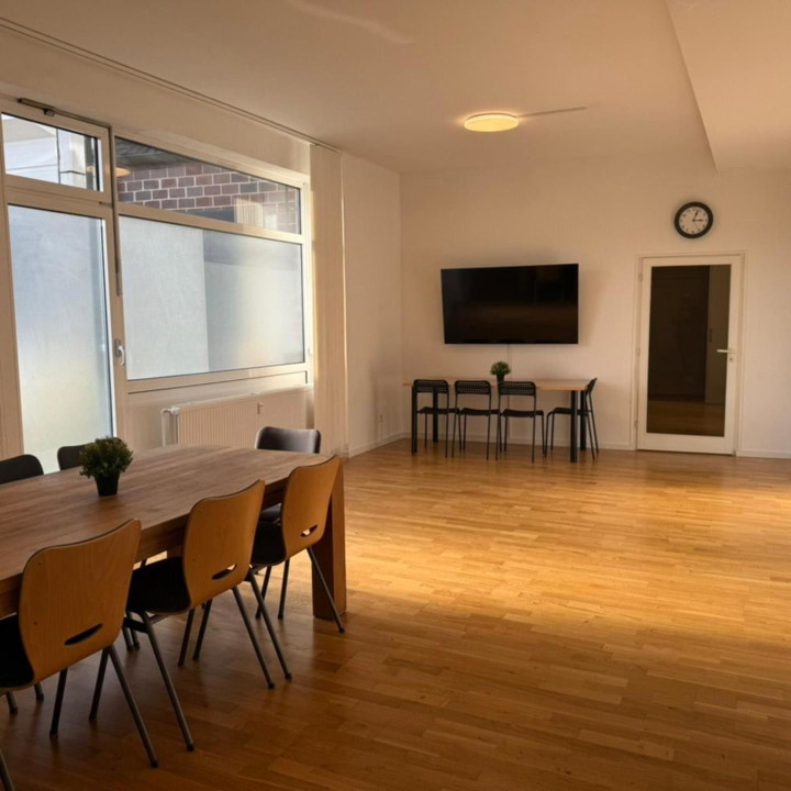 T&k Apartments - Comfortable 4 And 5 Room Apartments - 20min Fair Messe Cgn - Much