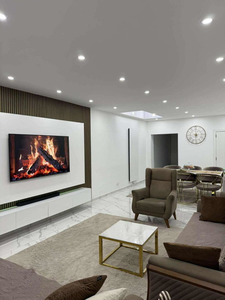 House For Tommorland 700 M In Boom 2850 - Boom