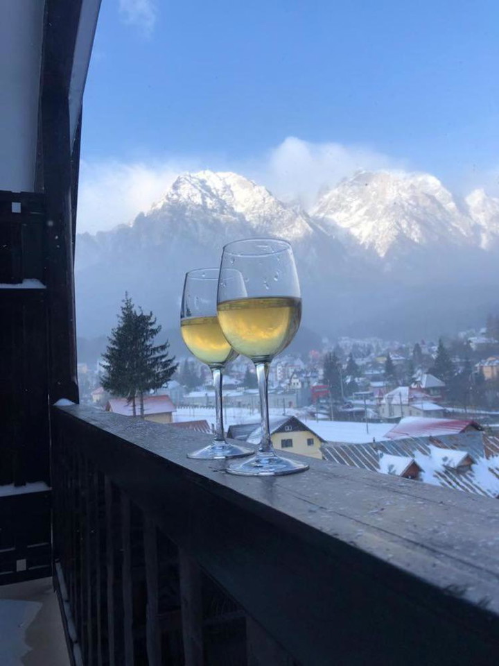 Cazare îN Bușteni - Apartament 3 Camere - Azuga