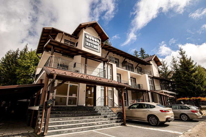 Artemis Villa - Brașov, Rumanía