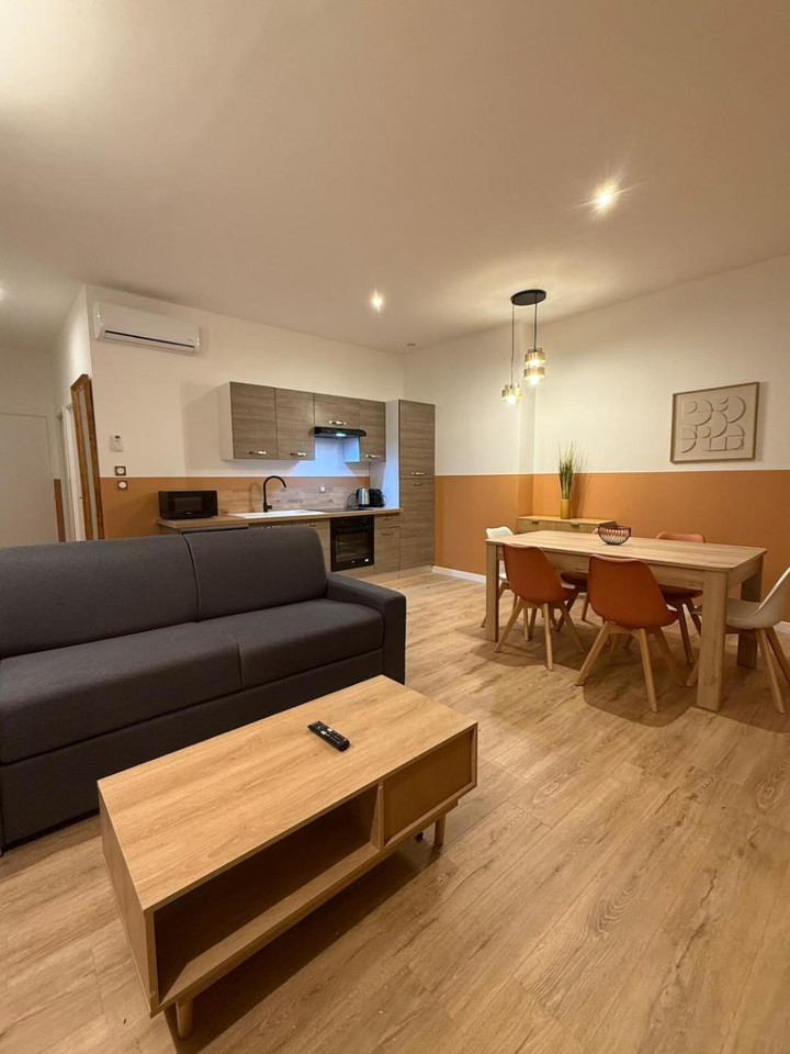 Le Double Cocoon - 13 Personnes - Clim - Confort - Riom