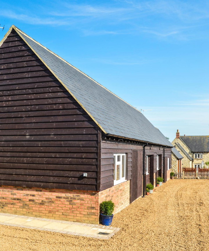 Buttercup Cottage At The Old Tractor Barn - Buckinghamshire