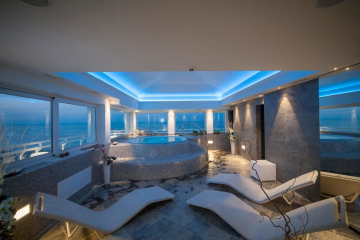 Hotel Adlon - Fronte Mare - Riccione