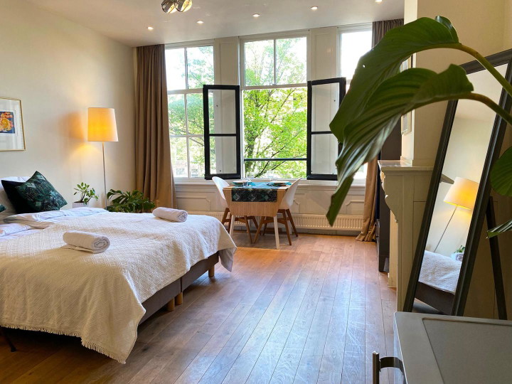 The Canalview Retreat - Amsterdam