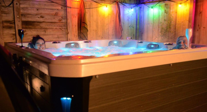 Roulotte Gîtes O Bien-être Massage Spa Séjour Bien-être En Hébergement Insolite Roulotte Karantez Ou En Gîtes Melon Ou Yock à 800 M Des Plages - Plouarzel
