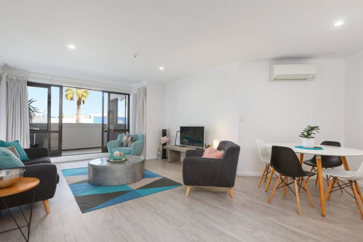 Stylish And Spacious, Downtown Mount Maunganui - Bay of Plenty