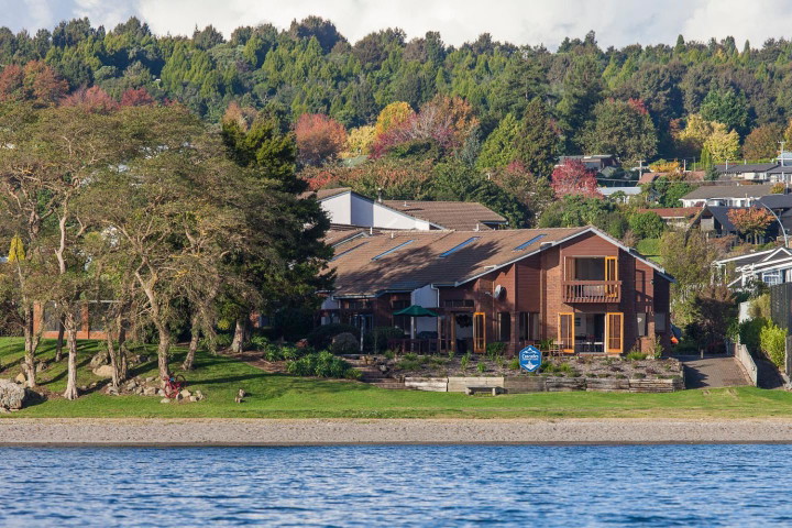 Cascades Lakefront Motel - Taupo
