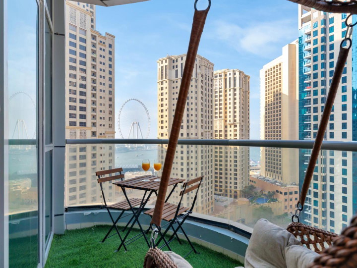 Luxury Waterfront View W Ain Dubai And Ps5 In Jbr 5 Min From The Beach - Dubai