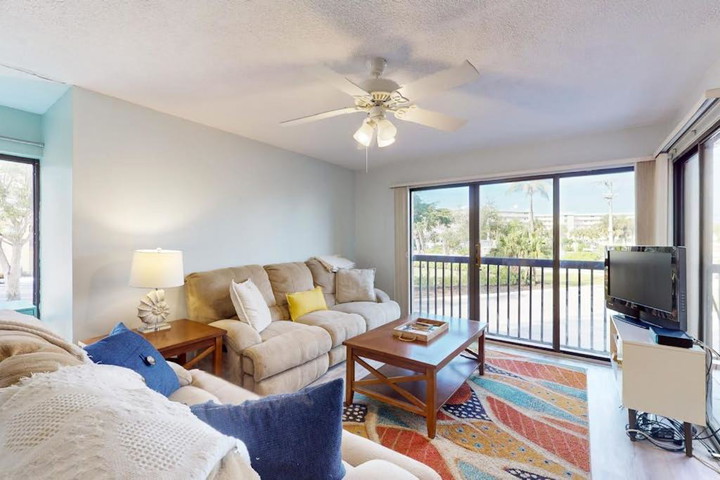 Santa Maria Condo 102 - Fort Myers Beach, FL