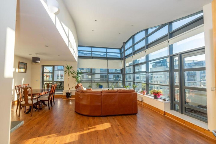 Panoramic Two-bedroom Penthouse - Cork