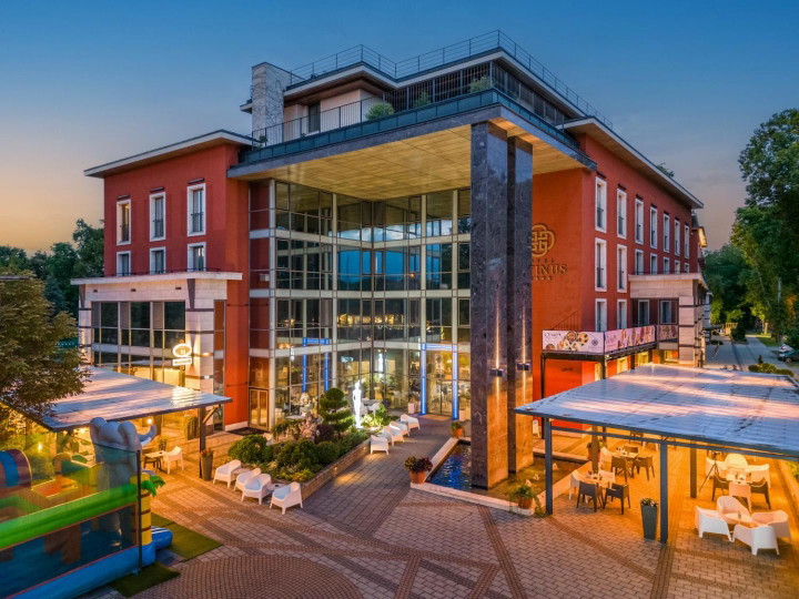 Hotel Divinus - Ungarn