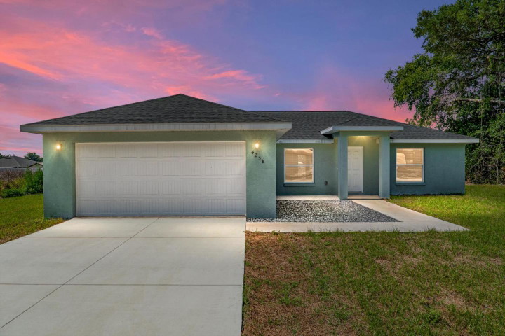 Moments From The Trail Pool Villa Home - Inverness, FL