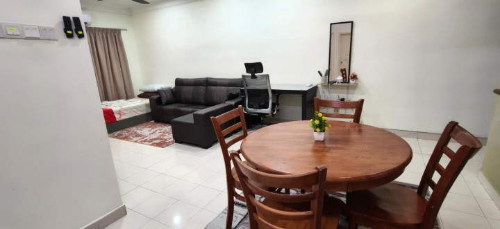 Tokmad Homes - Homestay Near Mines Shopping Mall 600mbps Wifi Netflix - Kajang