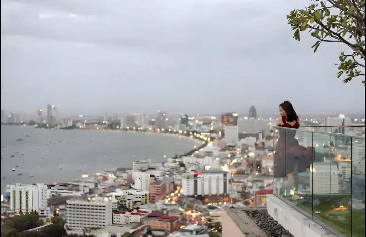 Sea View 2 Bedroom Condo On 39fl Near Walking Street - Pattaya City