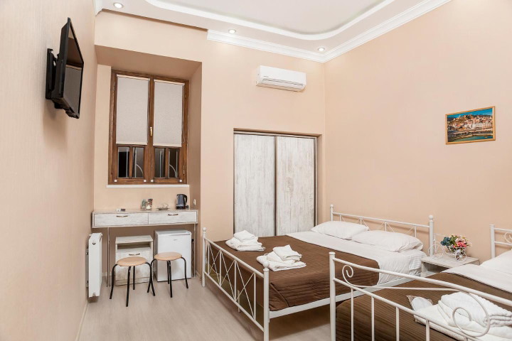 Home 6 - Tbilisi