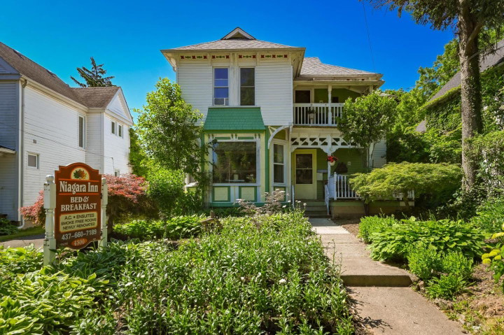 Niagara Inn Bed And Breakfast - Niagara Falls, NY