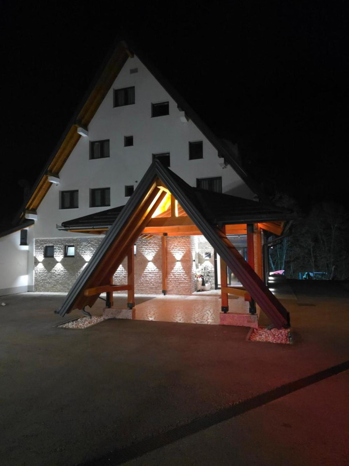 Janjska Kuća - Bosna Hersek