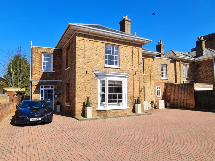 Beaufort Lodge - Central Location & Free Parking - Bridgwater