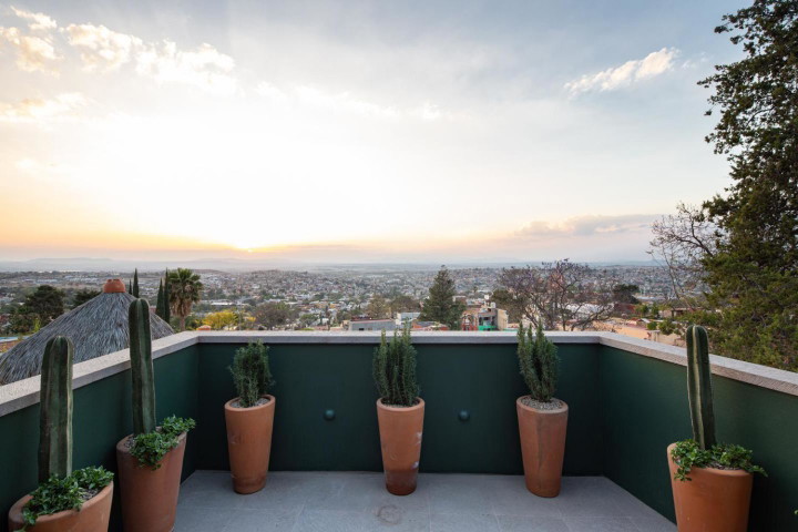 Panorama De La Parroquia Amazing Sunsets! Triplex 4br Centro Home With Rooftop Parroquia Views - San Miguel de Allende
