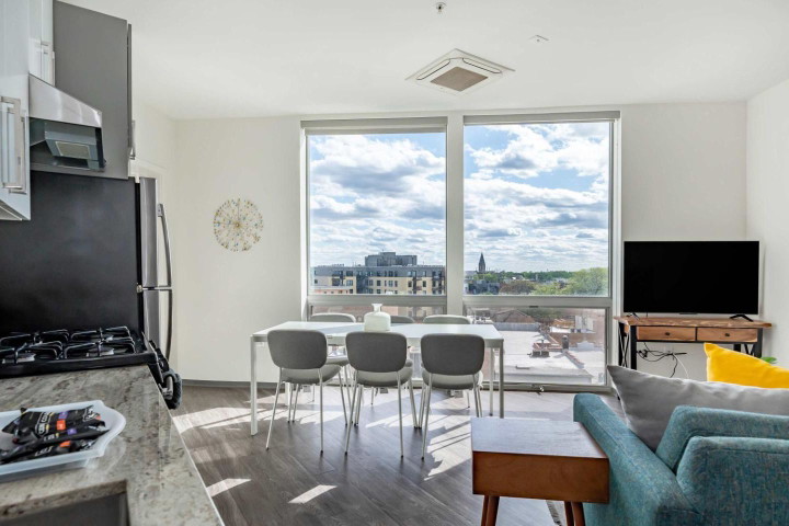 Brand New 2br Chicago City Escape - Chicago
