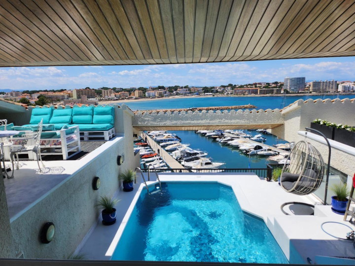 Solo Atico Guest Suites - L'Escala