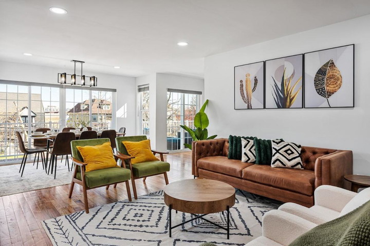 Nyc 20min, Sleeps 10, Free Parking, Patio - Staten Island, NY
