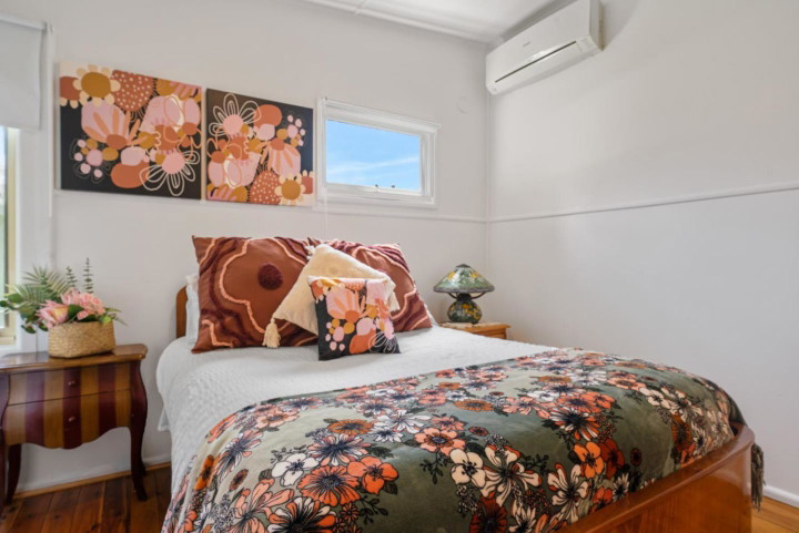 Blue Haven Gypsy Paradise Waterfront Cottage And Vintage Vans - Hunter Region