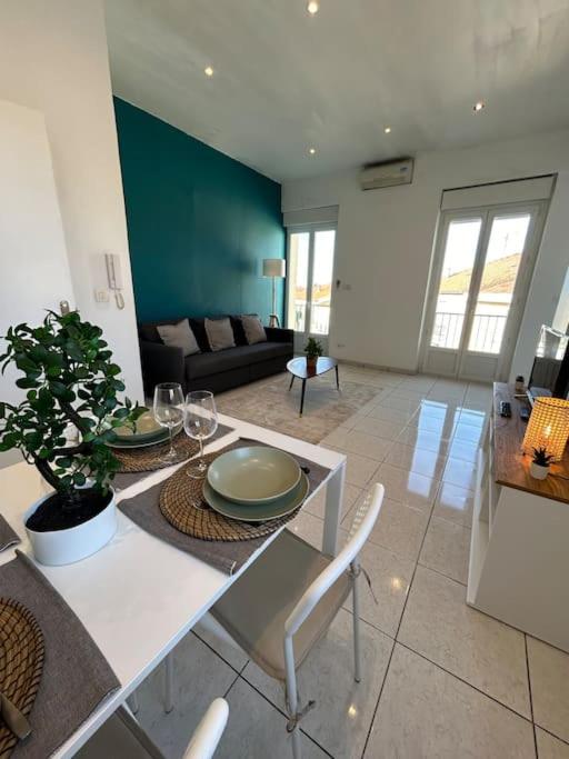 L'alberto-appartement Centre Ville Beziers- Wifi -Balcon -Clim - Béziers