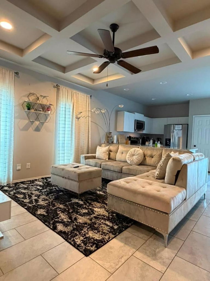 Gorgeous, Brand New 3 Bedrooms Home- Near Lackland Afb & Seaworld - San Antonio