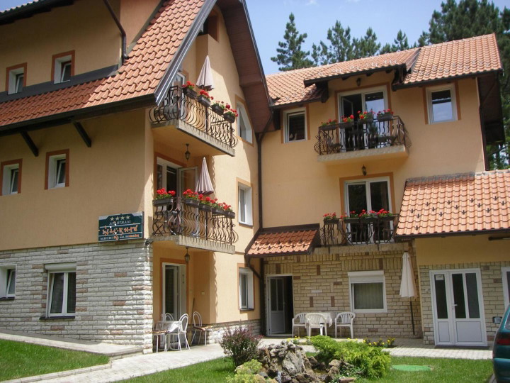Apartments Mau Mau - Serbia