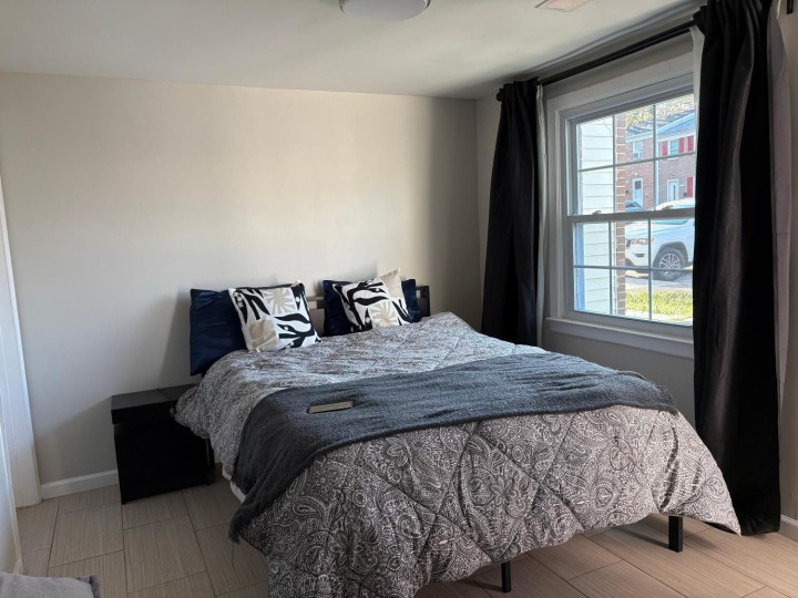Ground Level Townhouse Private Entrance And Bath Near Quantico - Woodbridge, VA