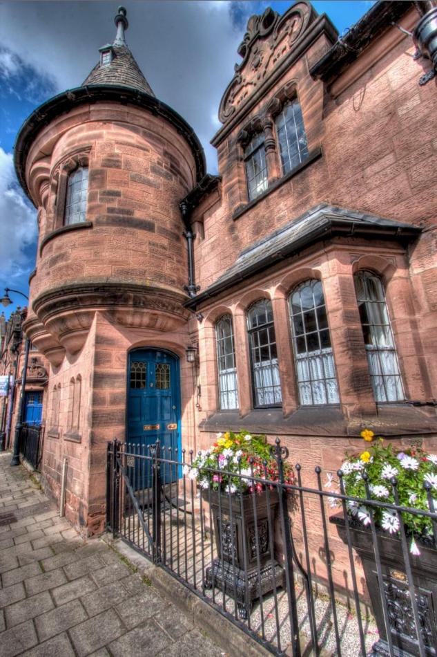 Douglas Cottage - Chester